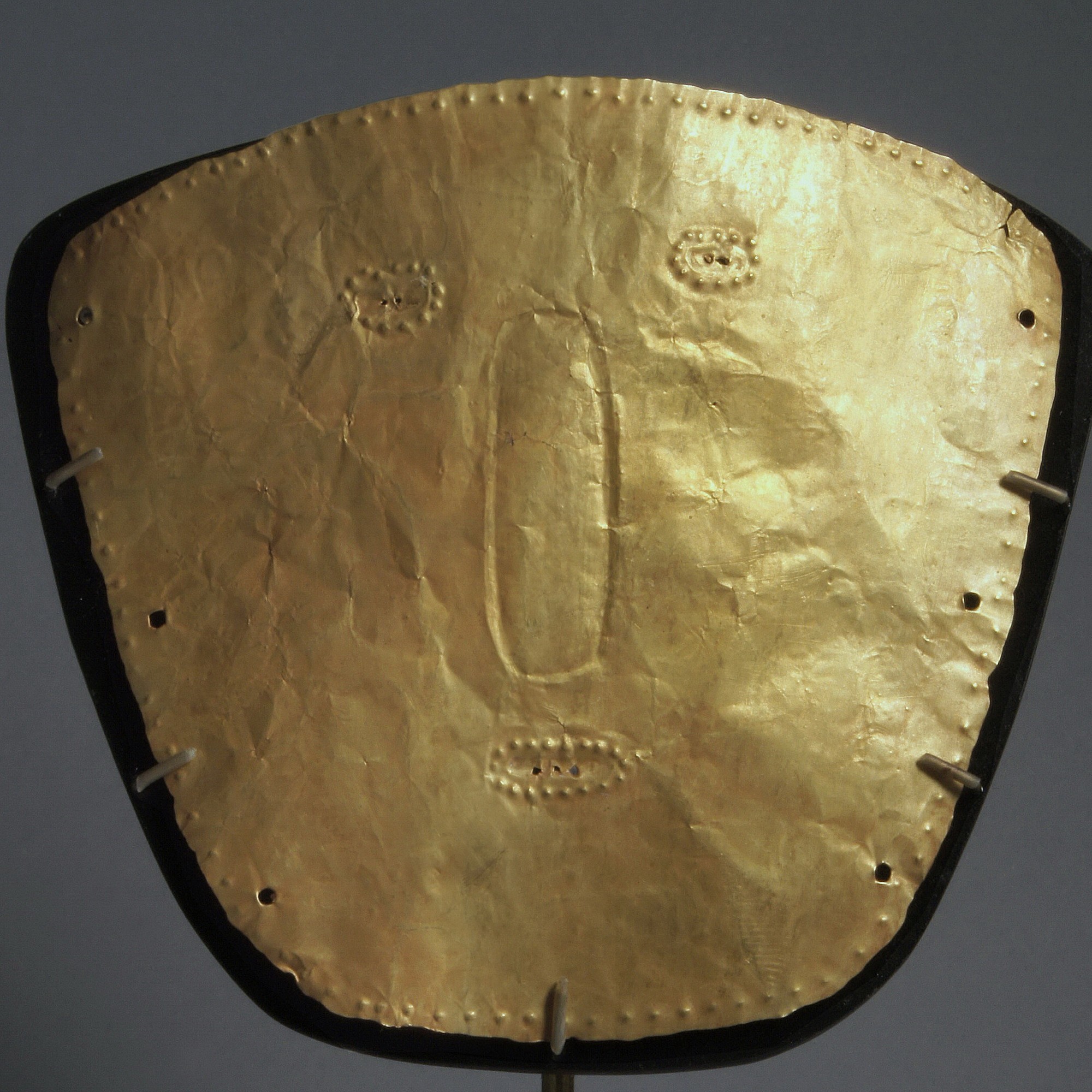 Chile | Inca feather shaman's mask with feather Nose appendages ...